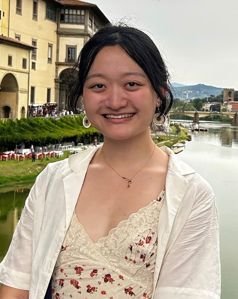 Roanna Zou – Harvard Center for Population and Development Studies